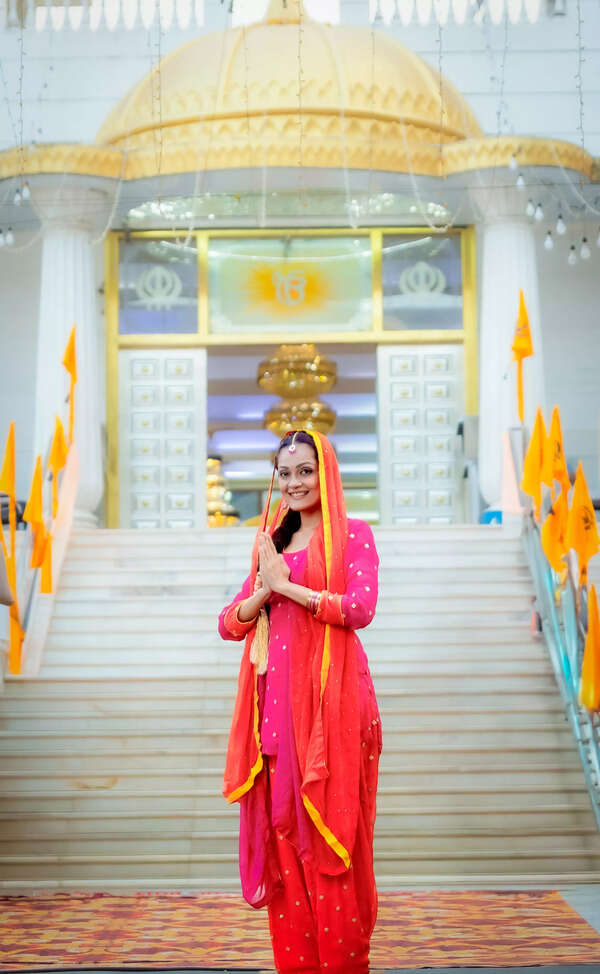 I want to do uplifting films & also entertain people: Sheena Chohan ...