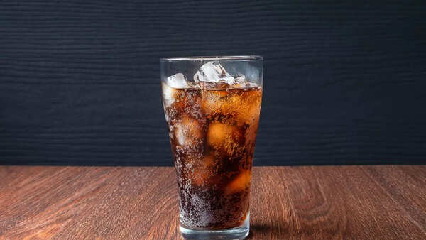 Is it safe to consume cold drinks with ice cream? - Times of India