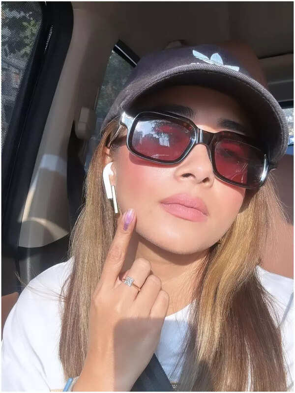 Tina Datta, Rupali Ganguly, Munmun Dutta and others step out to cast ...