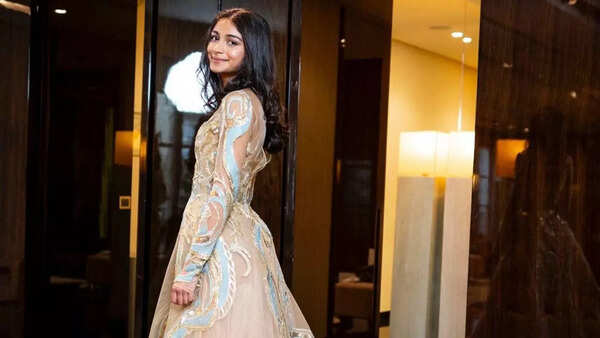 Rysa Panday Le Bal debut: Fashionista in the making? Ananya Panday's ...