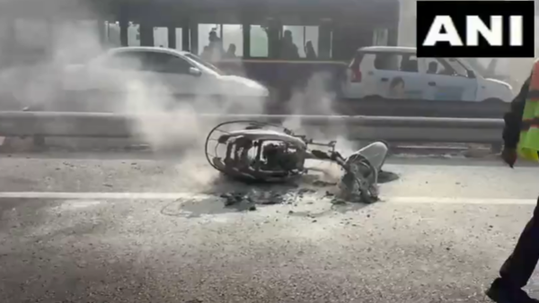 CCTV captures live footage of a horrific road accident in Lucknow