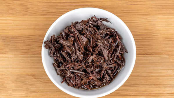 6 Smart tricks to reuse tea leaves - Times of India