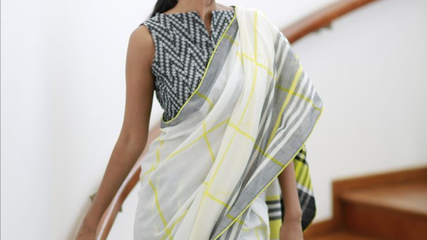 10 must-have traditional Indian saris in your wardrobe - Times of India