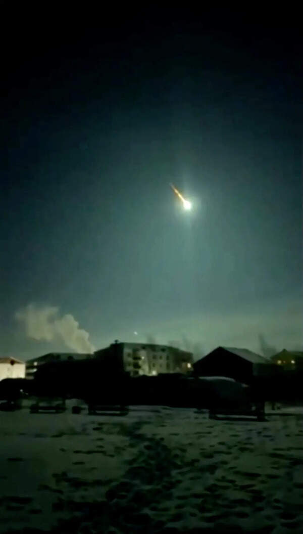 Watch: Asteroid collides with the Earth, creates fireball over this ...