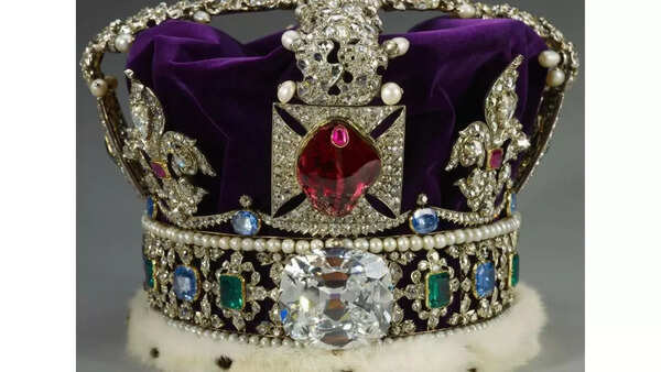 5 of the world’s most cursed gemstones and their spine-chilling secrets ...