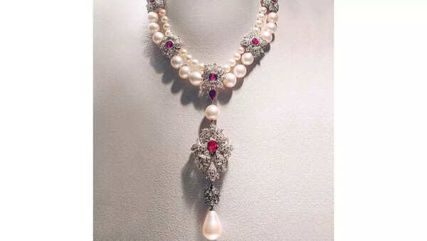 5 of the world’s most cursed gemstones and their spine-chilling secrets ...