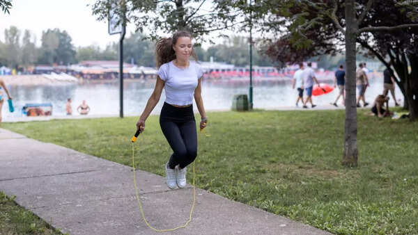 Burn belly fat with skipping rope: The ultimate workout for weight loss ...