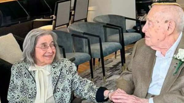 World's oldest newlyweds tie knot at 100: Why one needs a partner in later years | - Times of India