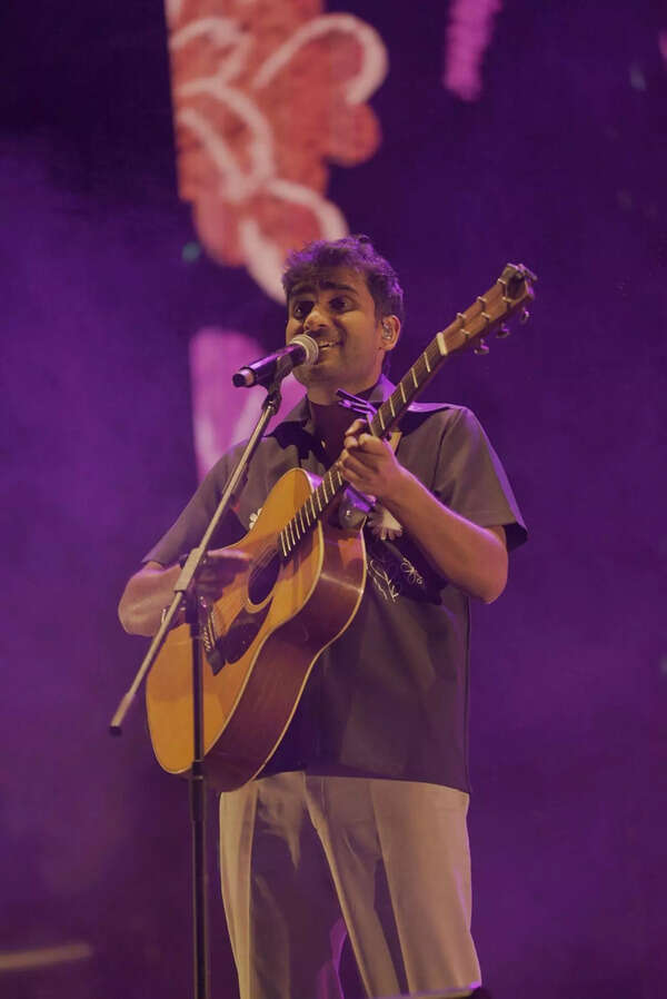 Prateek Kuhad's magical concert leaves Kolkata spellbound | undefined ...