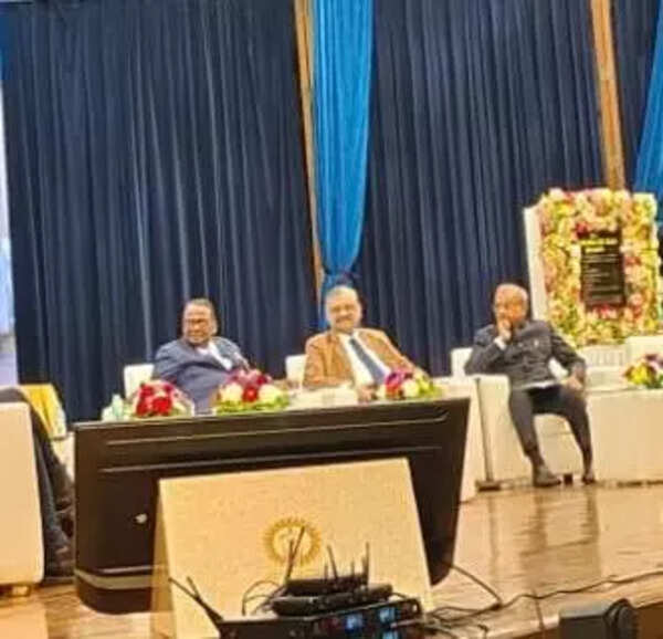 Actor Sanjay Dutt advocates abiding law, legal awareness and reforms at ...