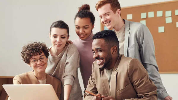 How to become a people magnet: 7 ways | - Times of India