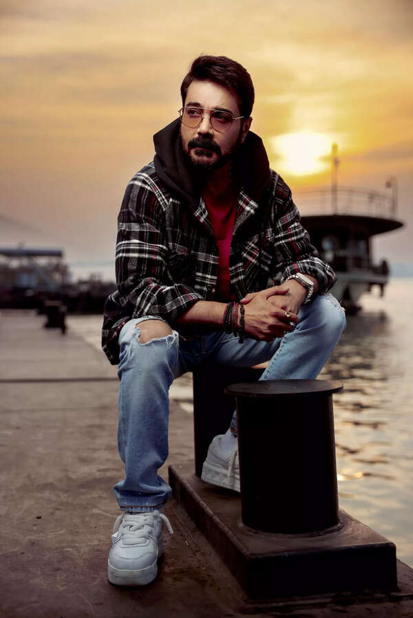 Prosenjit walks down the festive memory lanes | Bengali Movie News ...