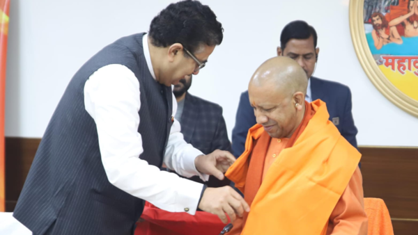 UP CM Yogi Adityanath inaugurates 'Kumbhvani' FM channel to extend Maha ...