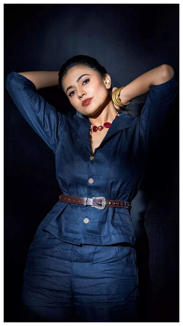 Anju Photos | Anju Images | Anju Pictures | Times of India Entertainment
