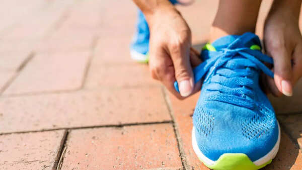 5 ways to lose weight just by walking - The Times of India