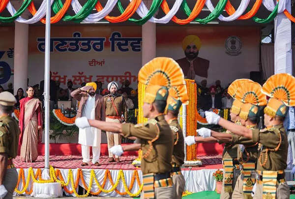 CM Bhagwant Mann dances at passing out parade of constables in Punjab's Jalandhar