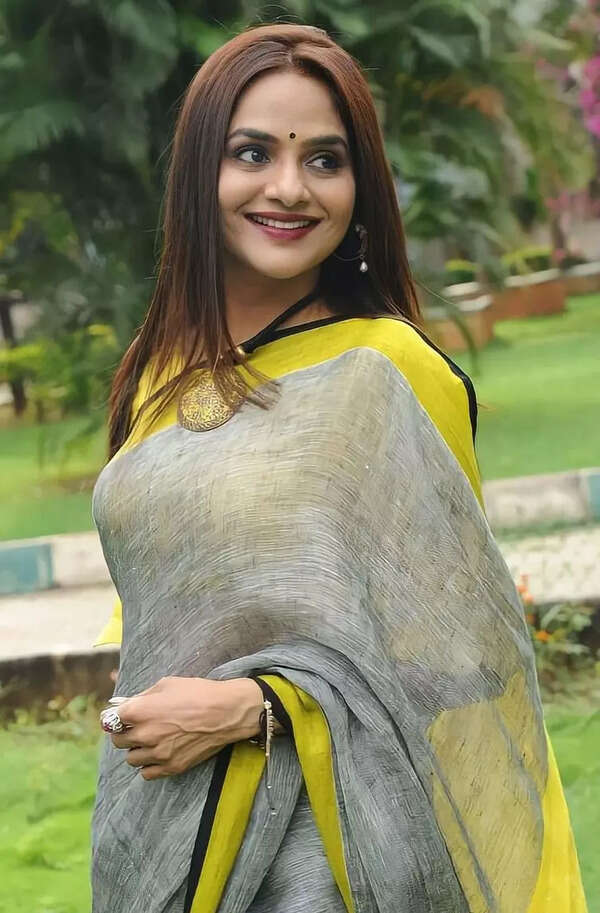 Meiyazhagan - Official Trailer