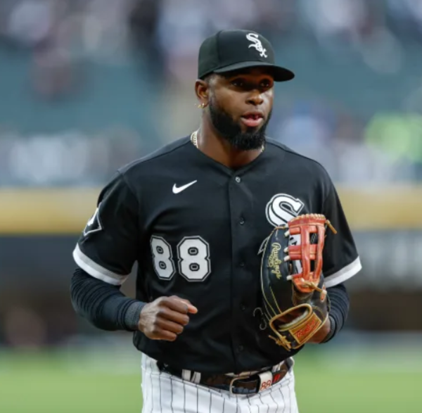 Chicago White Sox: MLB Reporter David Adler Picks Luis Robert Jr. as ...