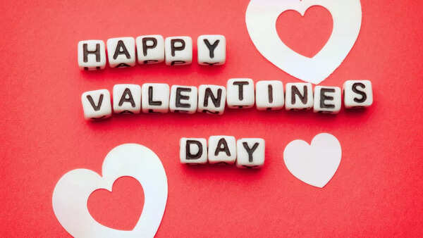 Heartwarming 'Happy Valentine's Day 2025' wishes and messages to write ...