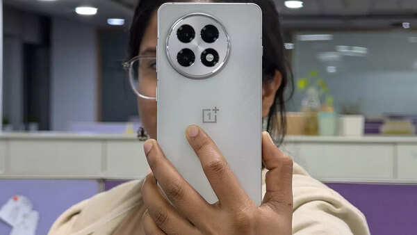 OnePlus 13R review: Flagship goes affordable - The Times of India