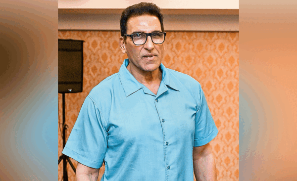 Bollywood celebs attend former Indian cricketer Karsan Ghavri's ...