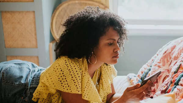 A simple phone hack can improve mental health as much as ...