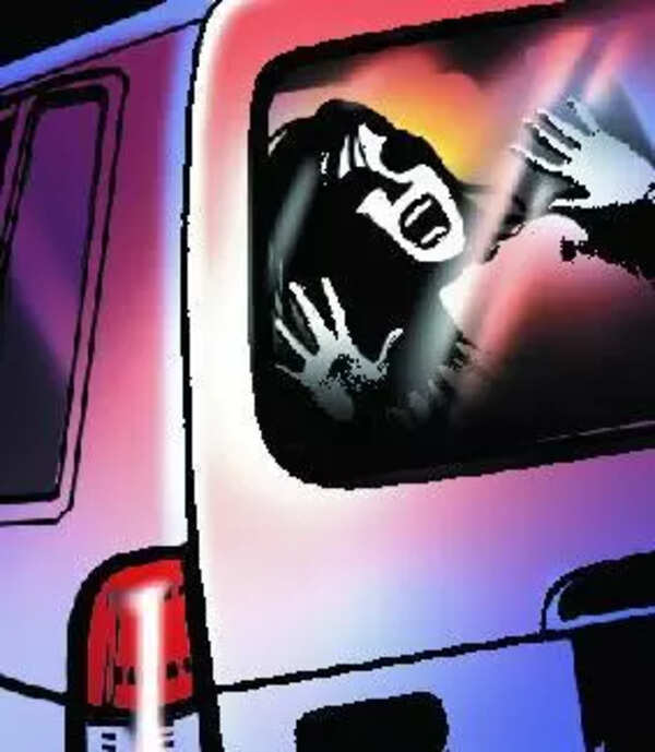 Bride arrested for extortion mind-wedding in Mexico, handcuffed in her ...