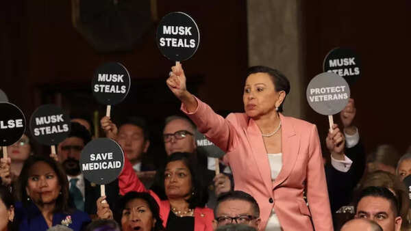 From ‘Musk Steals’ to ‘That’s a Lie’ - Here are all the protest signs ...