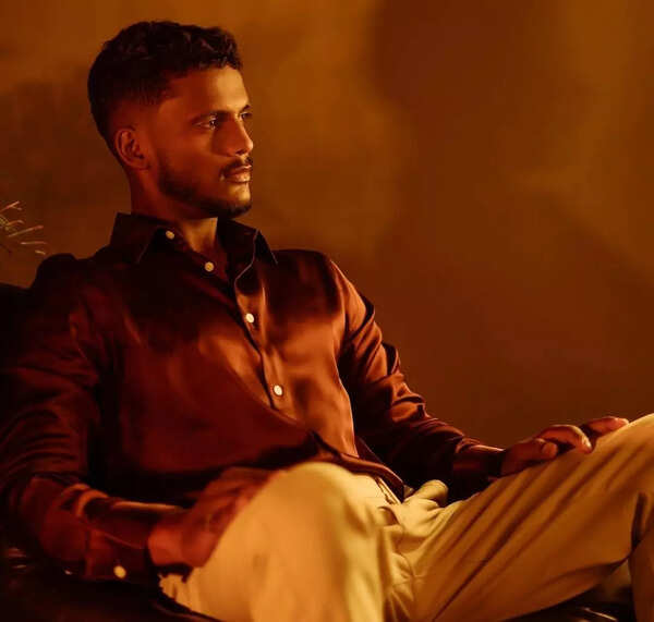 Experience The New Punjabi Video Jaan By Gulab Sidhu and Sargi Maan Experience The New Punjabi Video Jaan By Gulab Sidhu and Sargi Maan