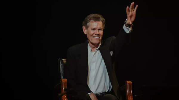 Randy Travis makes a rare appearance: Know more about the country ...