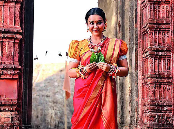 Women need to stand up for equal pay: Koushani Mukherjee | Bengali ...