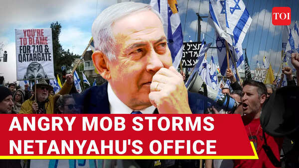 Netanyahu ‘Runs For Cover' As Angry Israelis Erupt; Bibi's Nir Oz Visit ...