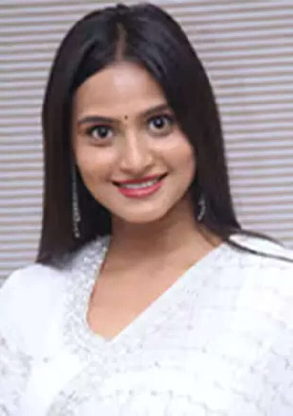 Manada Kadalu Movie Review: Yograj Bhat recreates magic, but only partially