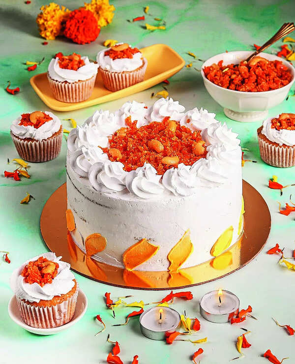 Alia Bhatt Beats Cake Alia Bhatt Bakes A Special Birthday Cake For