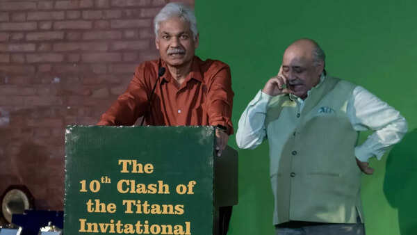 Hindu College OSA hosts 10th Clash of the Titans Debate | Events Movie ...