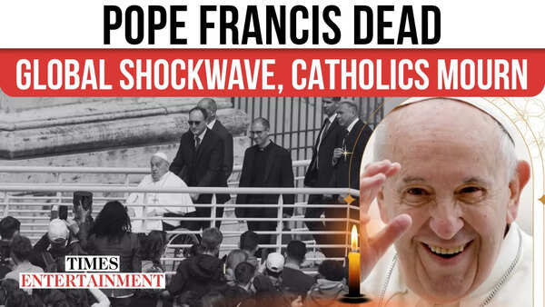 Pope Francis Dies At 88: Last Message Of Peace, Final Ride Around Vatican City On Popemobile | WATCH