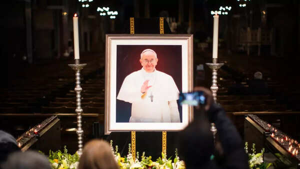 What is the three-coffin burial of Popes? Will Pope Francis’ funeral ...