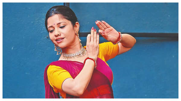 Dance is the best way I express myself: Kinjal Rajpriya | Gujarati ...
