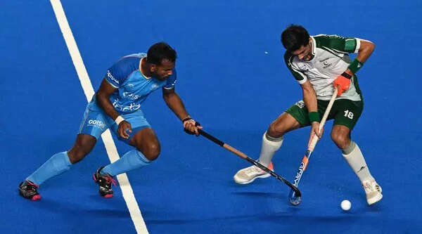 Ashi Hi Jamva Jamvi - Official Trailer