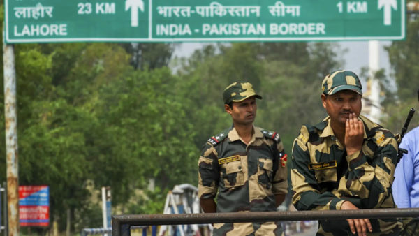 ‘LoC Under Siege’: India-Pakistan Inch Closer To All-Out Battle ...