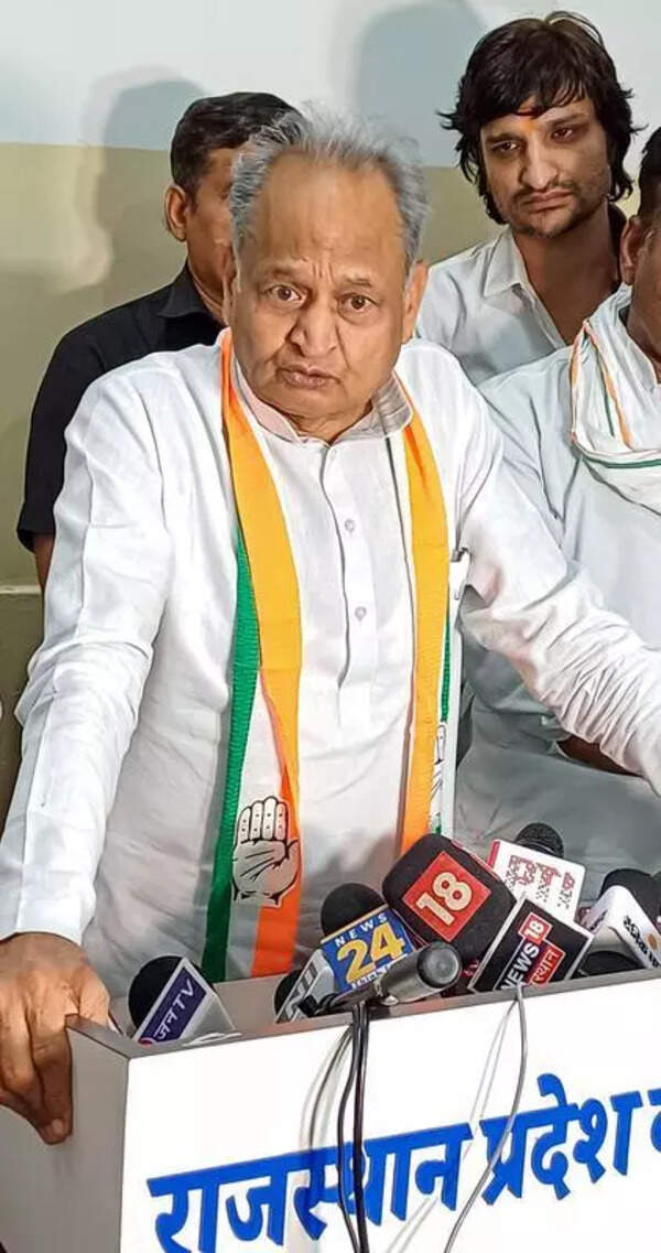 'Teach Them A Lesson': Shashi Tharoor Fumes At Pak Over Pahalgam Attack, Demands Military Action