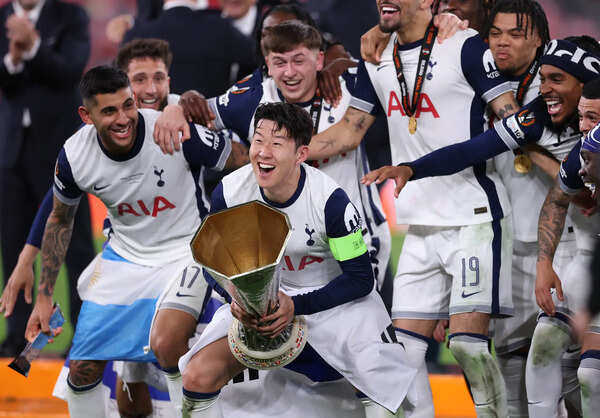 Spurs Lift Trophy, Fans Storm Tottenham Stadium After Europa League Final