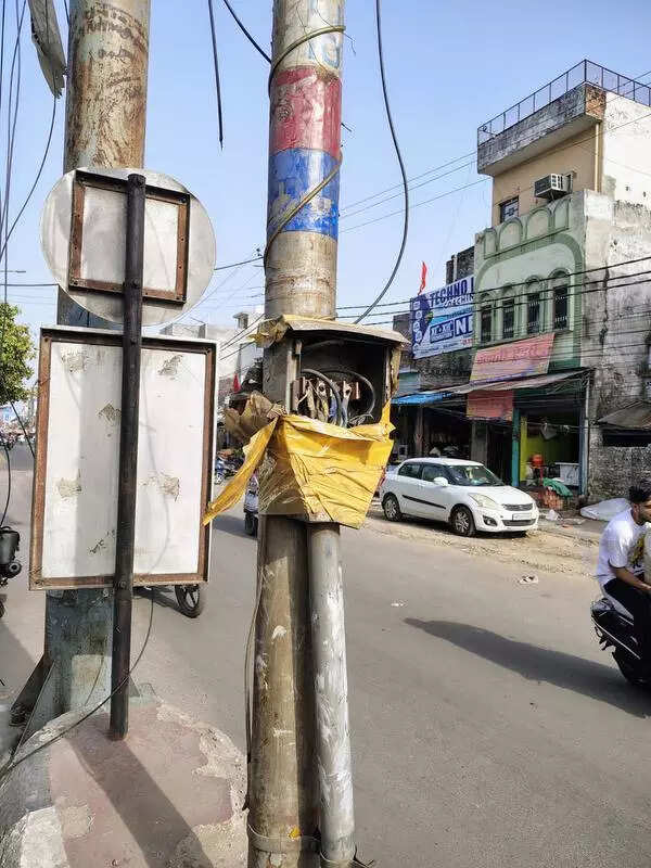 Pooja Bhatt opens up on wearing body paint for a magazine cover ...