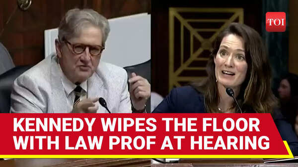 US: Seething Hawley Wrecks ‘Anti-Trump’ Professor In No-Holds-Barred ...