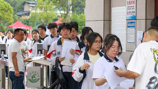 Viral: Netizens are shocked over China's 'genius' way of preventing ...