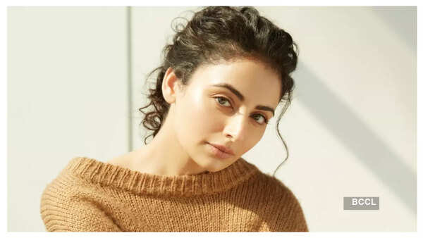 I want to play women who are inspiring and strong: Zoya Afroz | Hindi ...