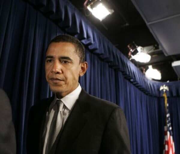 Poll effect: Obama to give up smoking - Times of India