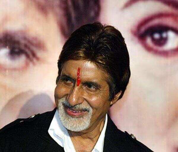 Big B turns scriptwriter | Hindi Movie News - Times of India