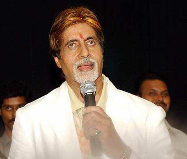 Big B turns scriptwriter | Hindi Movie News - Times of India