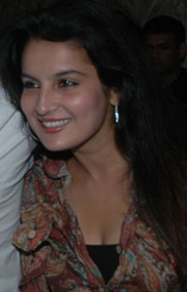 Priyanka Bassi's attitude problem - Times of India